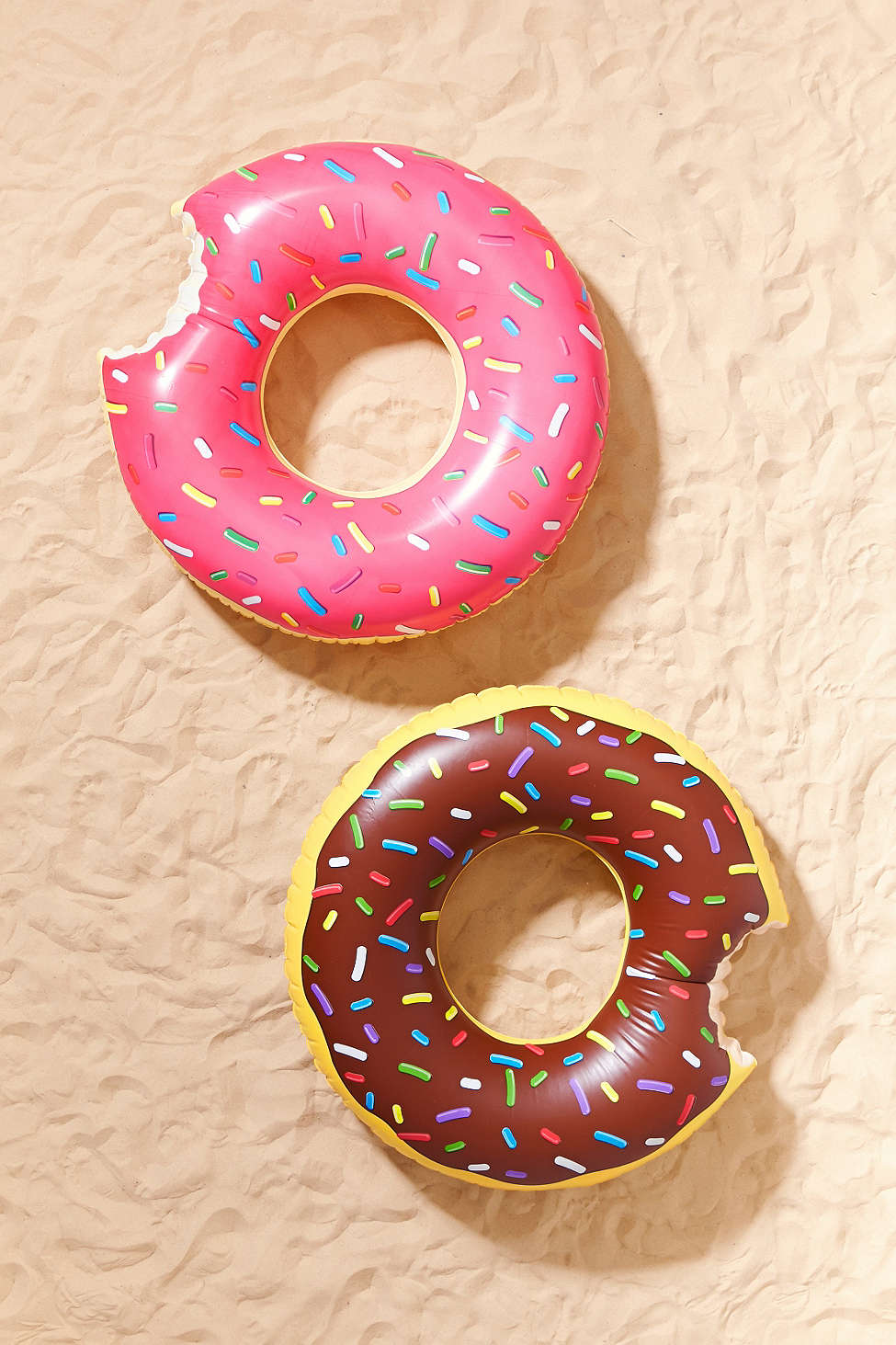 Where To Get Those Pool Floats You Keep Seeing On Instagram – Saucey Blog