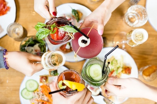 Essential guide to surviving day drinking