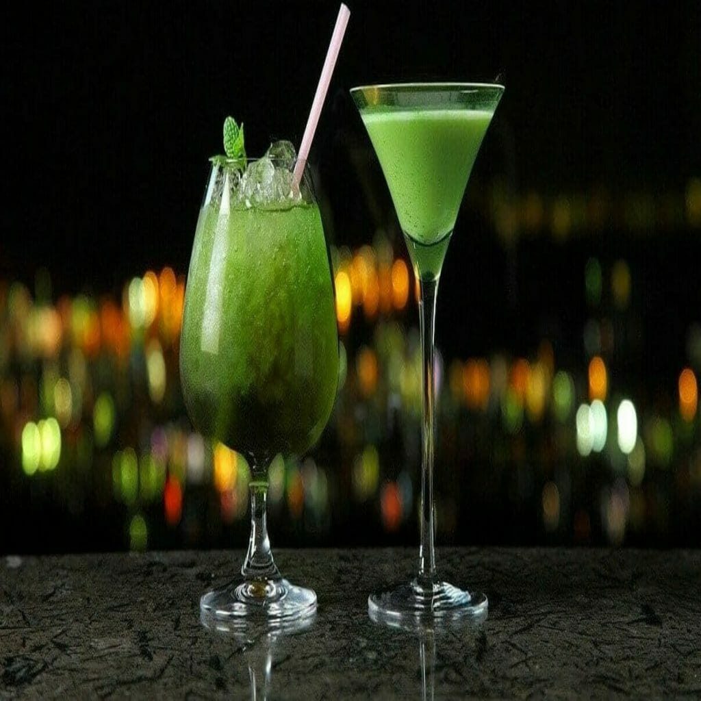 8 Origin Stories of Classic Cocktails – Saucey Blog