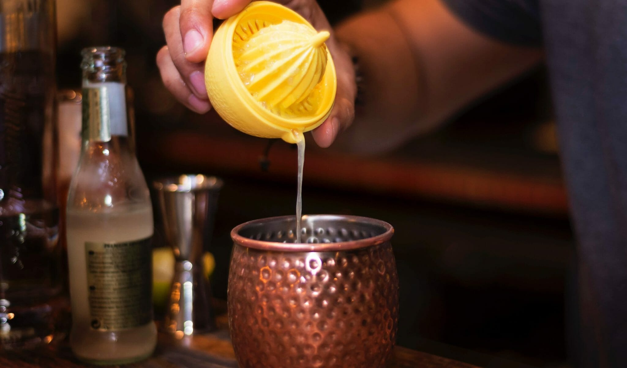 How to Make Cocktails and Mixed Drinks: A Beginner’s Guide to Mixology