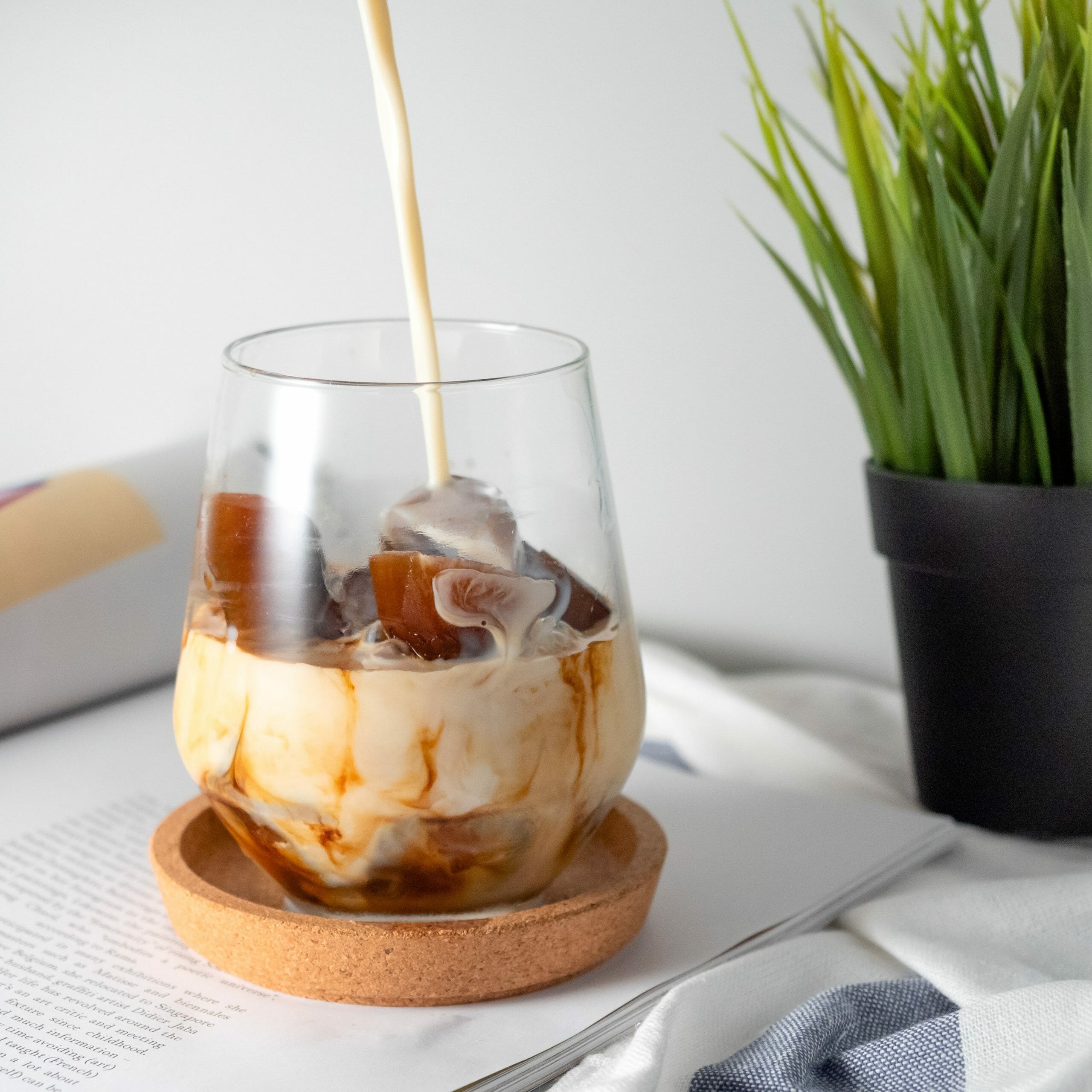 Traditional White Russian Recipe – Saucey Blog